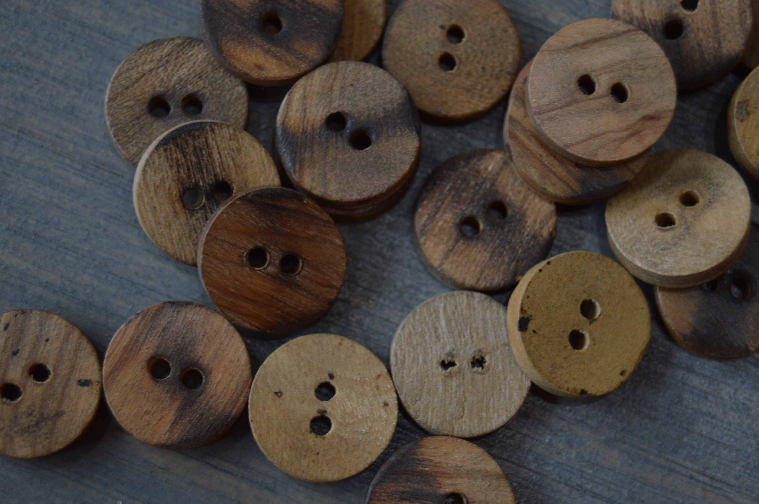 Natural Wood Burnt Buttons (9/16") | Salt Lake Sewciety